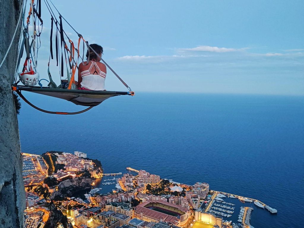Portaledge sunset experience - Columbus Monte-Carlo